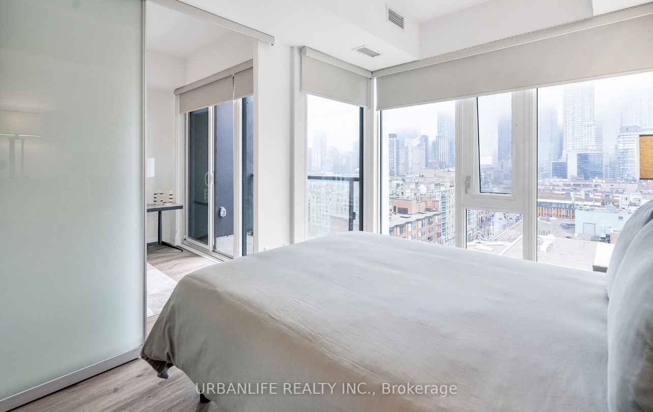 1404 – 158 Front St East, Toronto | Welcome to Urbanlife Realty Inc.